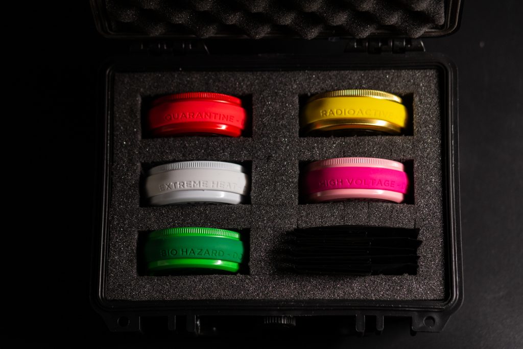 The Deluxe Pucks – Solarcan